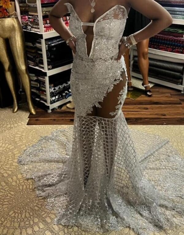 45 Funny Dress Fails That Are a Straight up Design Disaster