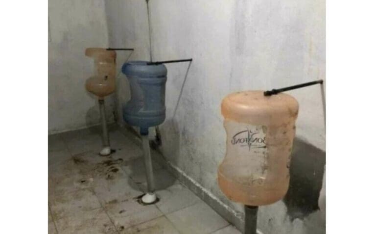 30 of the Weirdest Toilets You Wouldn’t Even Number 2 In