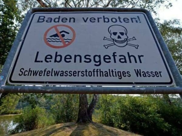 Spooky Signs: 45 Signs With Threatening Auras