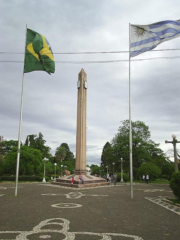 38 Coolest Borders From Around The World You Didn’t Know Existed
