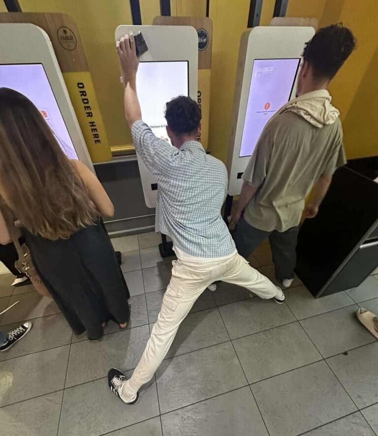 Caught Standing Weird: 40 Hilarious Public Moments Of People Standing ...