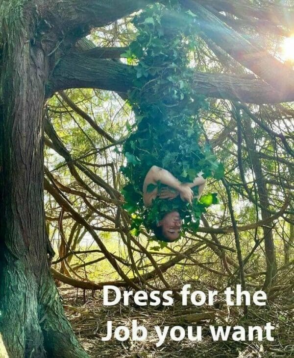 49 Funny Gardening Pics That Grow More Laughs Than Plants