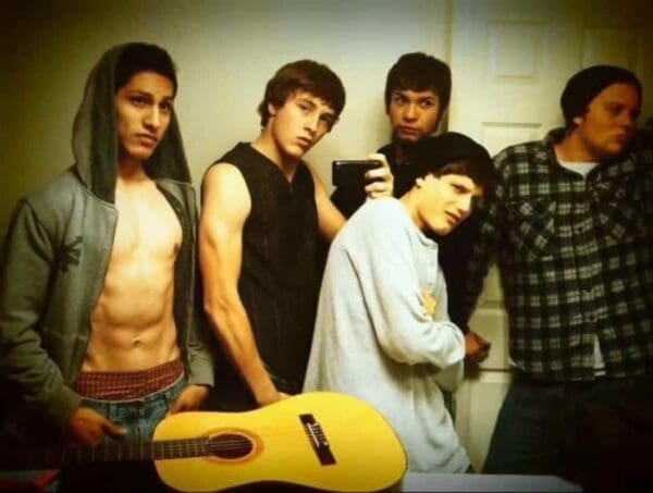 40 Awkward Teenage Photos That’ll Make Millennials and GenXers ...