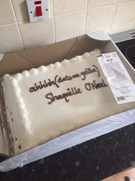 Cake Fails: 50 Bad Cakes and Funny Cakes For a Treat