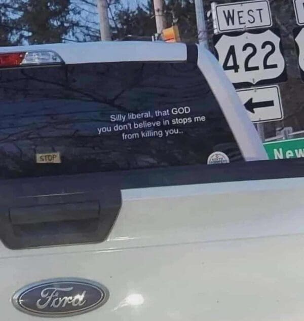 35 Times Cringey People Achieved Peak Secondhand Embarrassment