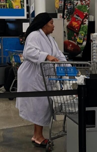 26 People of Walmart Sightings That Broke the Dress Code Forever