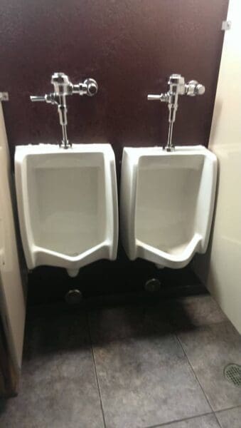 35 Bathroom Design Fails So Bad You’ll Gladly Hold It To Avoid
