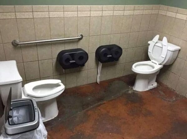 45 Funny Design Fails That Somehow Made It Past the Approval Stage