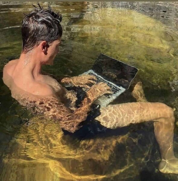 40 Funny Random Photos That Make Reality Feel Glitched