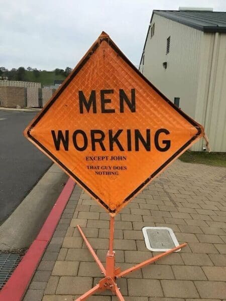 63 Funny Signs That Made Me Stop Walking To Read Twice